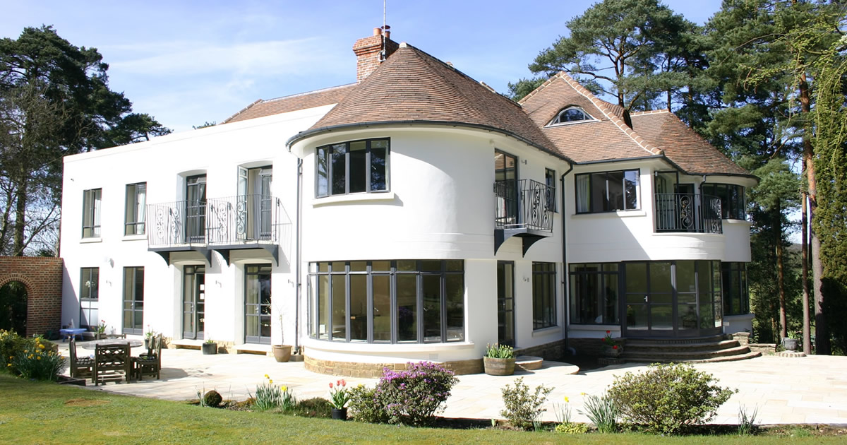 Steel Windows & Doors Transform 20s Property in Surrey Hills